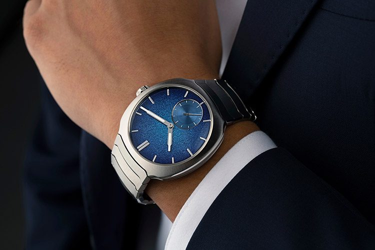 A stunning blue enamel Streamliner from H. Moser & Cie. | Day & Night ...